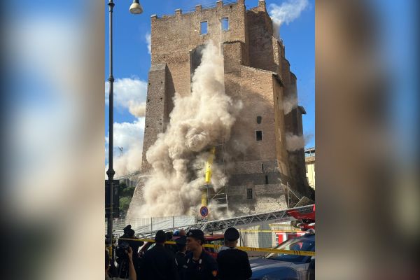 В Риме дважды обрушилась средневековая башня Конти — EADaily, 3 ноября 2025 — Общество. Новости ...