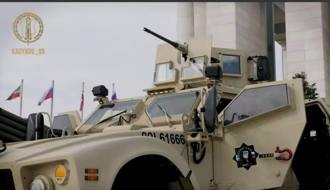 Щедрый подарок НАТО — Кадыров показал трофейную технику — EADaily, 23 мая 2025 — Рамзан Кадыров ...